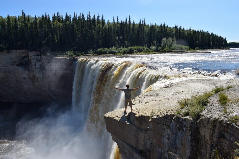 The Best Things to Do in Yellowknife - Must Do Canada