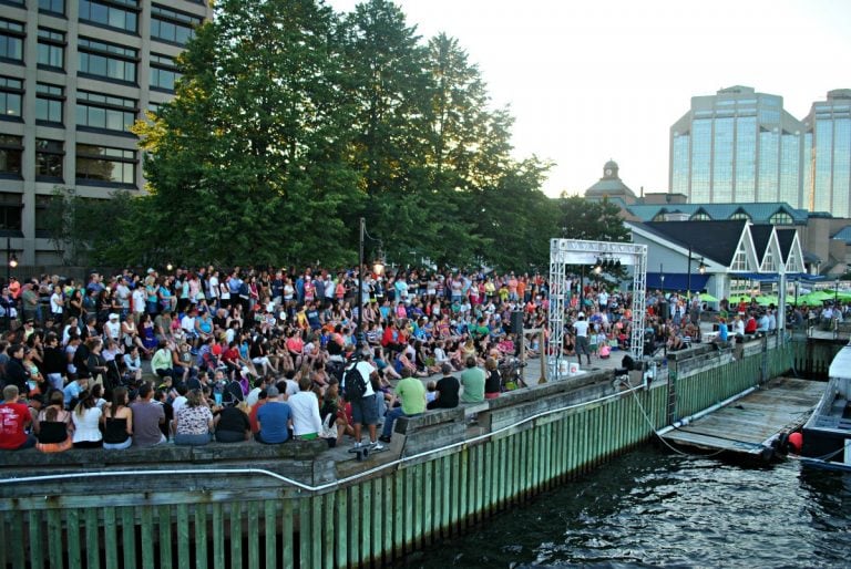 How to Enjoy the Summer in Canada - Must Do Canada
