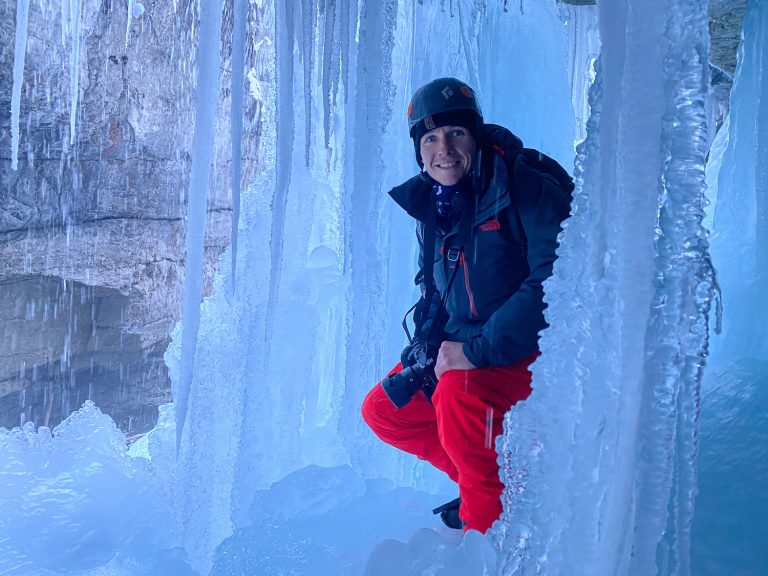 How to Enjoy Jasper in the Winter - Must Do Canada