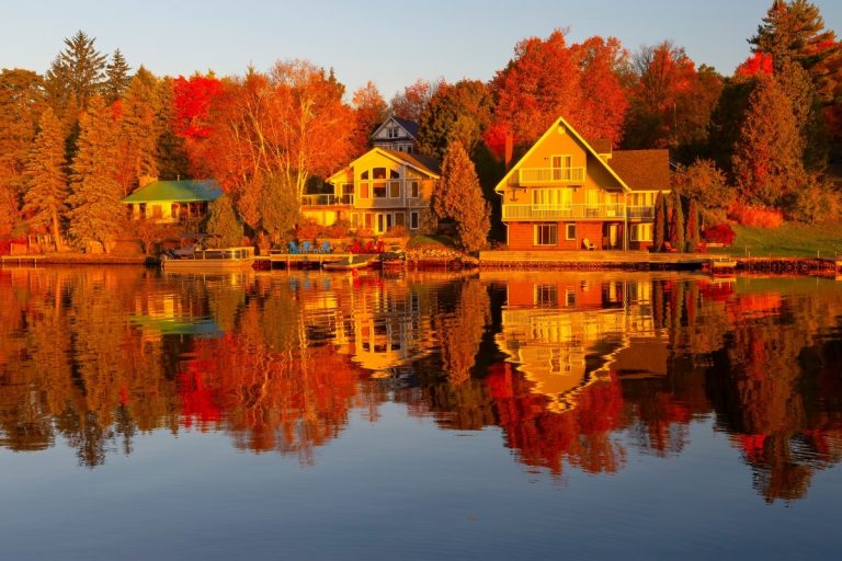 The Best Road Trips During Fall in Canada - Must Do Canada