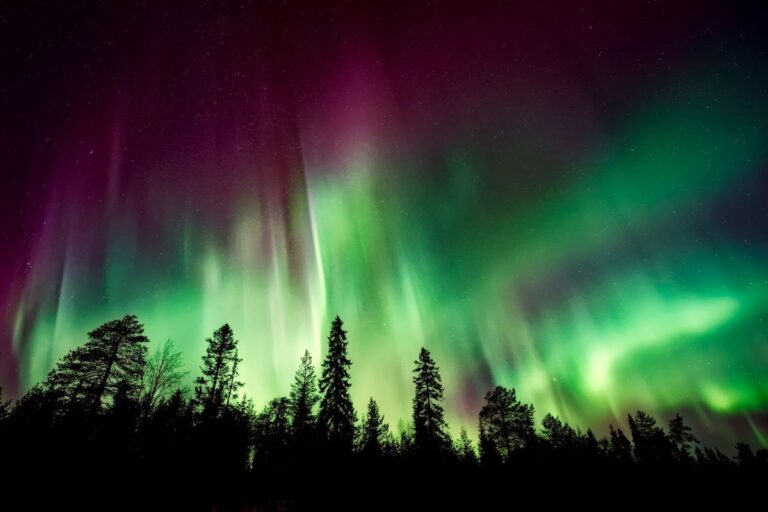 Best Places to See Northern Lights in Canada - Must Do Canada