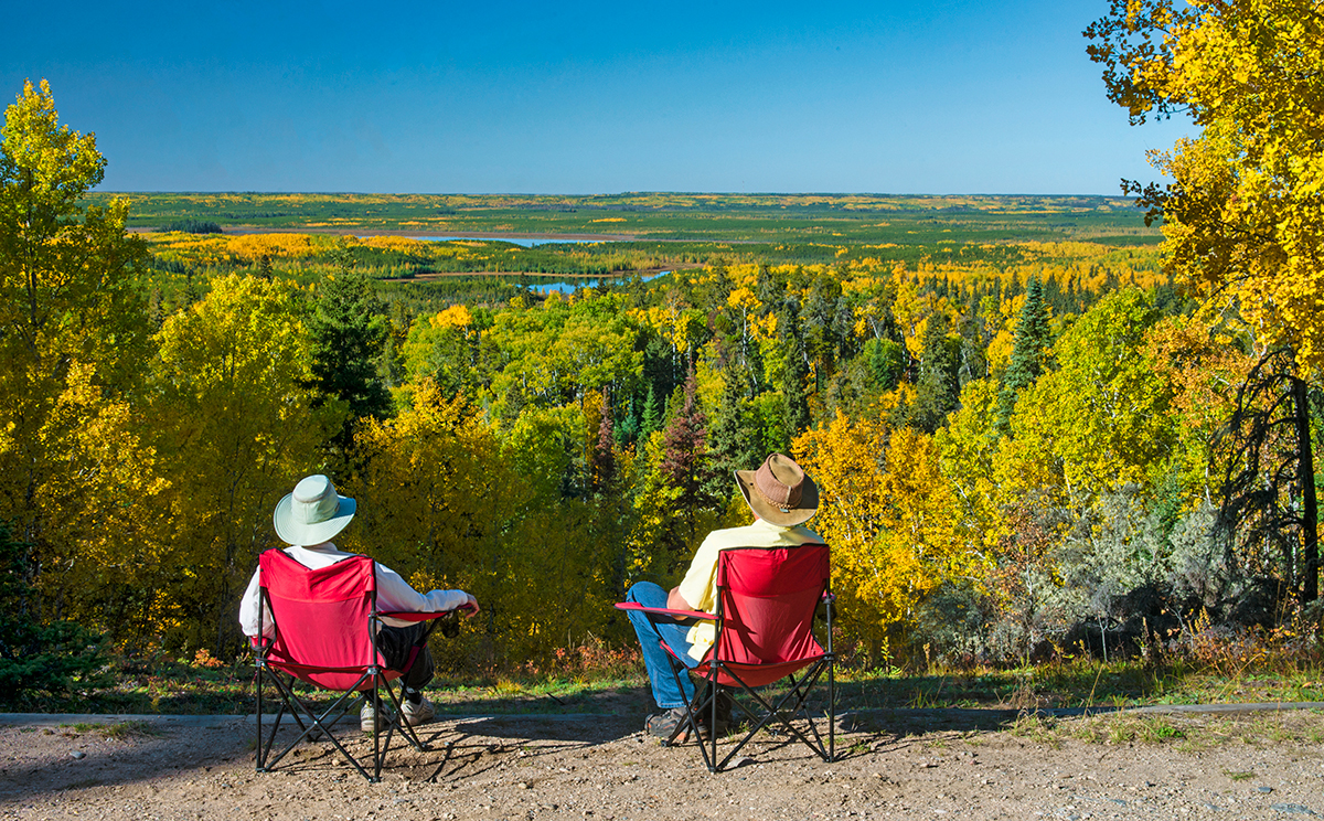 8 Places to Find the Best Fall Colours in Saskatchewan - Must Do Canada