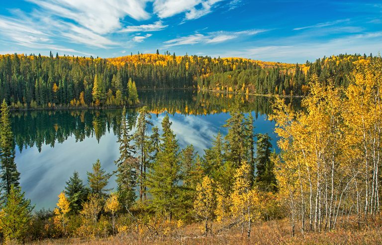 8 Places to Find the Best Fall Colours in Saskatchewan - Must Do Canada